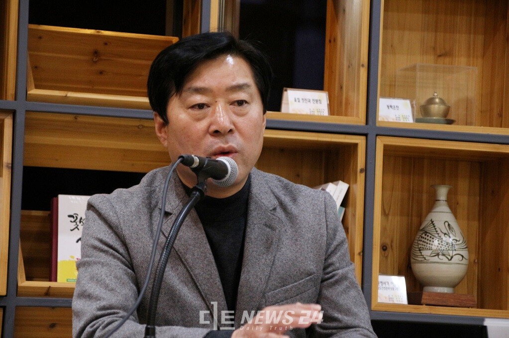 친명 황명선, 김종민 겨냥 “이재명 체제로 총선 치러야” - Kollo