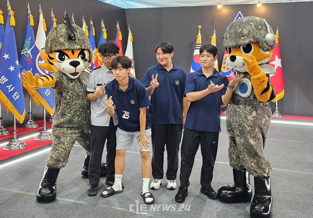 계룡서 펼쳐진 軍문화 대향연...‘2025 계룡軍문화축제’ 개막